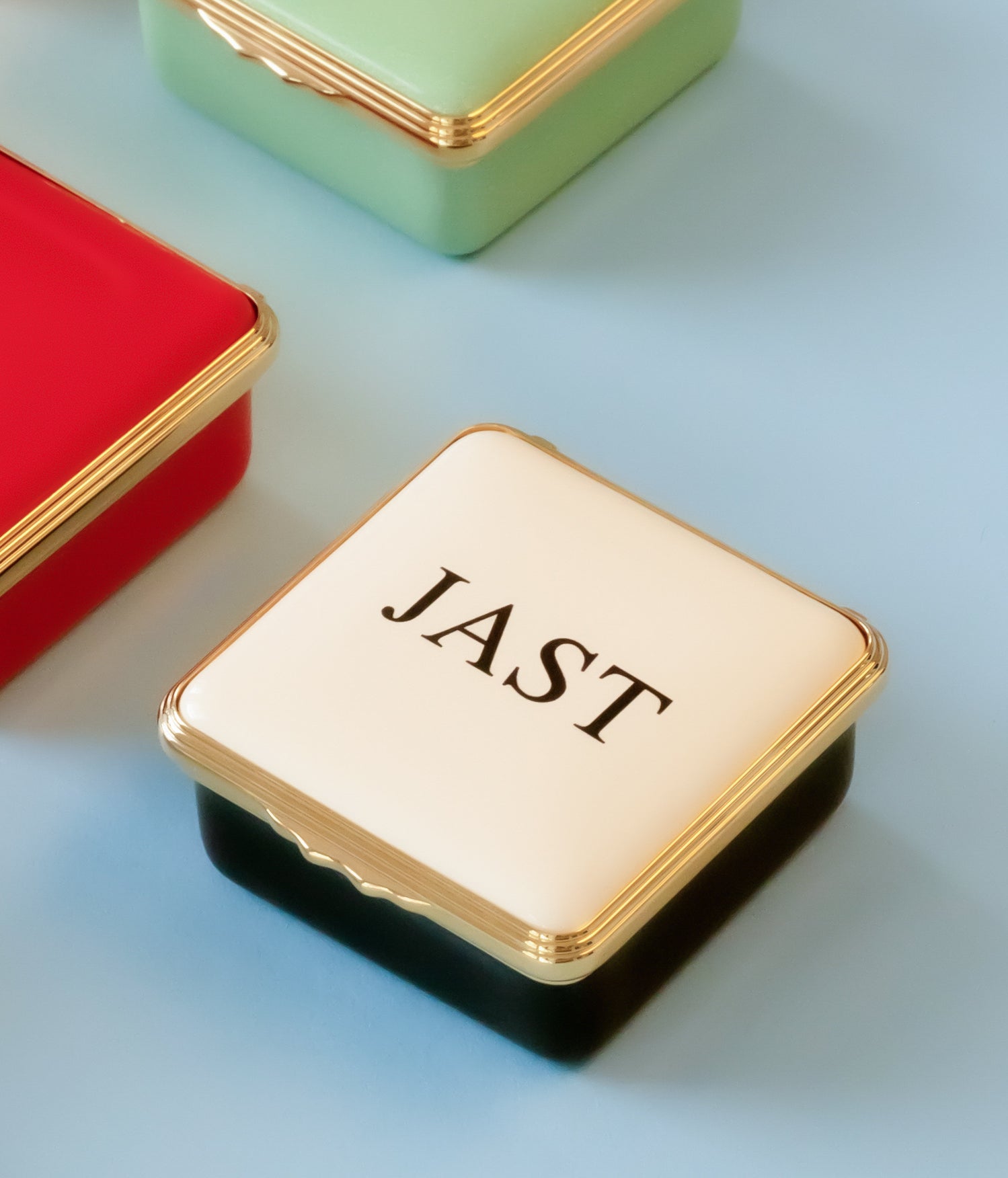 Blank Canvas White & Black Enamel Box – HALCYON DAYS